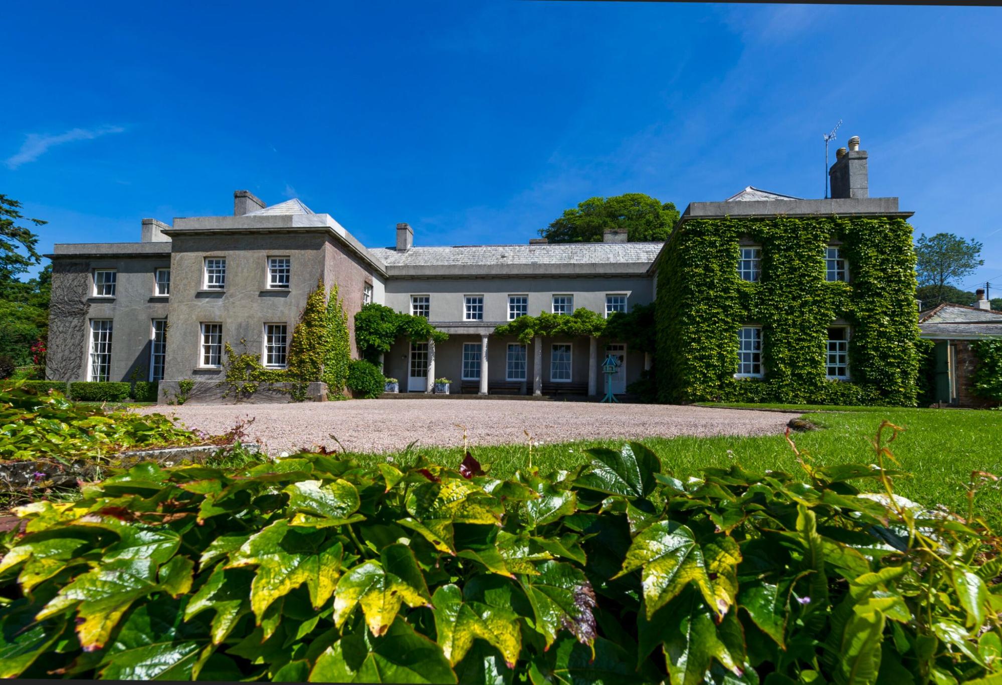 Exploring the Historic Houses of Devon: A Guide to the Region's Best ...