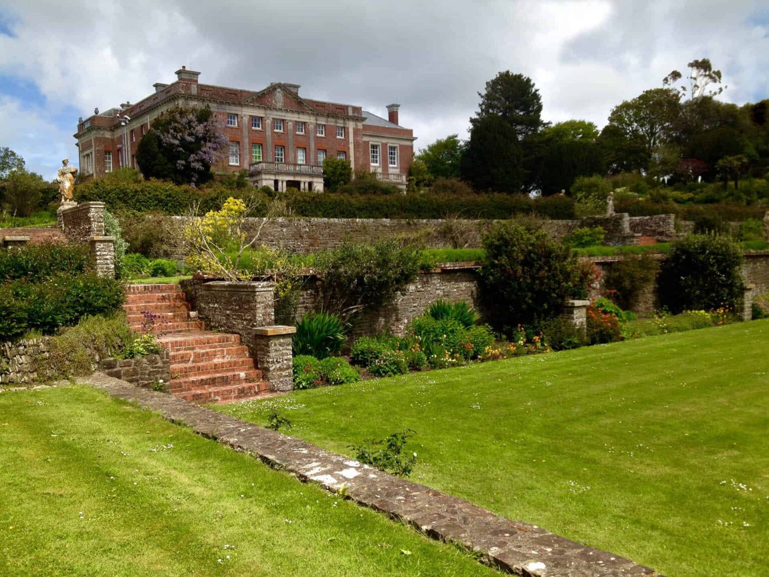 Exploring the Historic Houses of Devon: A Guide to the Region's Best ...